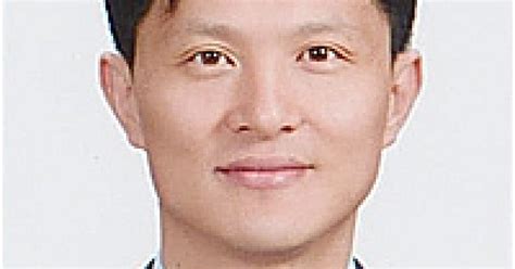 포스텍 물 흡수 스스로 조절하는 인공 연잎 돌기 개발