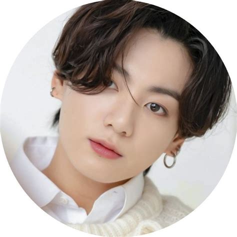 Jungkook Pfp 💜 Jungkook Taehyung Pop Photos