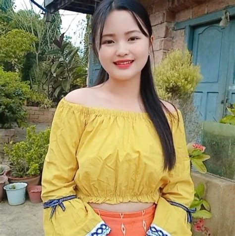 ဝ်ႇသၢဝ်တႆးႁၢင်ႈလီ On Reels