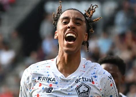 توصیه فردیناند به ستاره جدید یونایتد اینطور موفق بشو ورزش سه