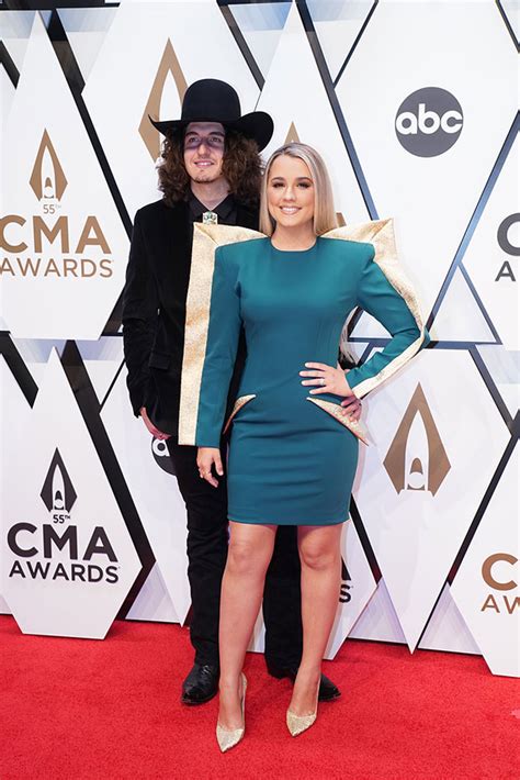 Gabby Barrett At Cma Awards 2021 See Her Dress And Performance