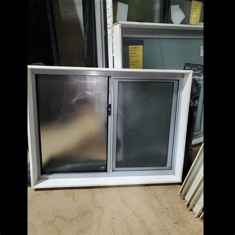 Sliding Window 900h X 1200w Ultra Silver W Obscured Glass And Screen