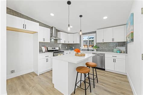 Daisy Muñoz More Daisy Muñoz More Than A Realtor