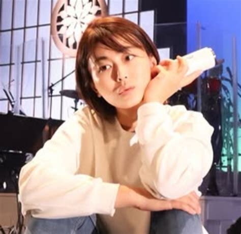 （写真）氷川きよし、「美しさ全開」のオフショットを披露 美脚際立つ“全身ショット”も話題 エンタメ ニュース ｜クランクイン！