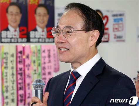 윤형선 이 후보 김포공항 이전 공약 계양을 주민에 영향 끼쳐