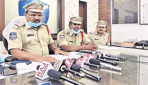 హత్య కేసులో వీడిన మిస్టరీ Namasthe Telangana