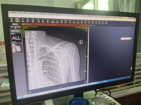 黄志东 黄志东 Added A New Photo