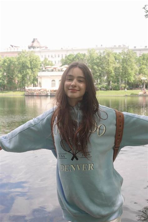 Pin By Ichuies On Dasha Women Girl Beauty Girl