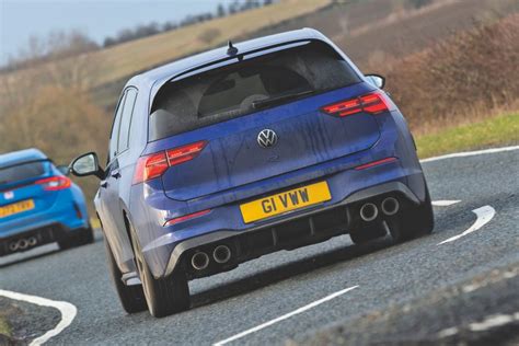 画像・写真 フォルクスワーゲン・ゴルフr 特別仕様車「333」デビューへ 現行最強モデル登場か Autocar Japan