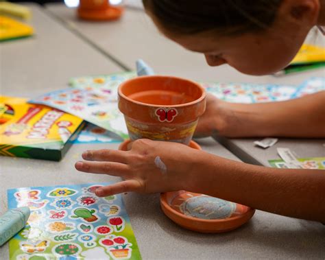 Daisy Days Summer Day Camp For Girls Porters Center For Global