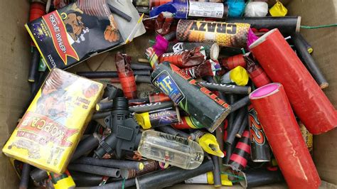 🔥ВЗРЫВАЕМ МОЩНЫЕ ПЕТАРДЫ , ДЫМНЫЕ ШАРИКИ, СВЯЗКИ ПЕТАРД 🔴ТЕСТ ПЕТАРД🔴 ...