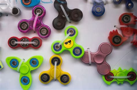 Fidget Spinners Declared Kosher For Shabbat Jewish Telegraphic Agency