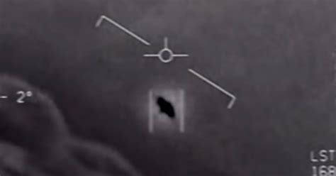 U S Navy Releases Videos Of Unexplained Flying Objects The New York