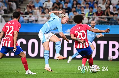 한여름 밤의 축구 축제상암벌 달군 맨시티·atm