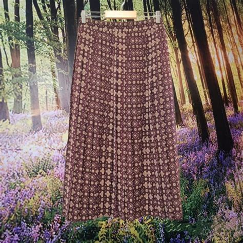 Burgundy Vintage Pleated Skirt 1960s Stone And Depop