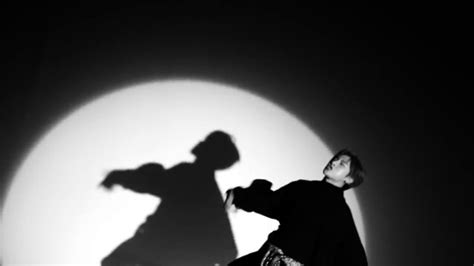 Ims Iconic Part In Spotlight In A Loop Youre W Tumbex