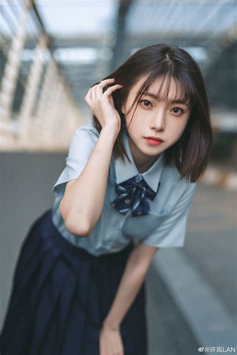 Beauty Hairstyles Female Pose Reference Human Poses Reference Pose