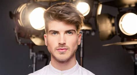 Joey Graceffa Body Measurements Height Weight Shoe Size