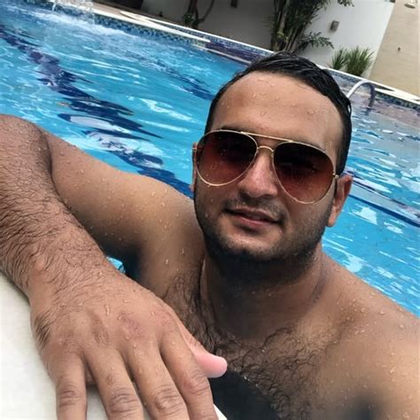 D A V I D V I T A L Davidvital93 • Threads Say More