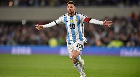 Lionel Messi Magic Earns Argentina Win Over Ecuador In World Cup