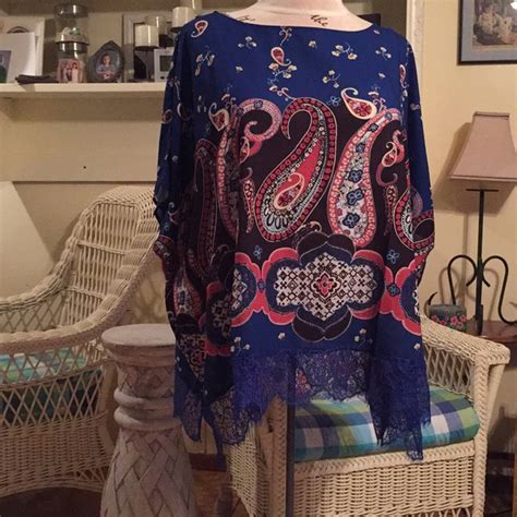 Suzanne Betro Tops 2x Suzanne Betro Blue Gradient Paisley Tunic
