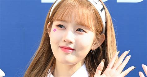 스테이씨 시은 청아한 인사 포토엔hd