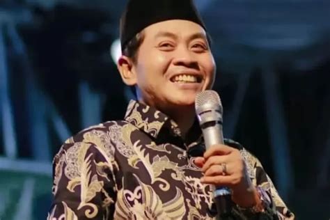 Baiat Gabung NU KH Anwar Zahid Roasting Ustadz Hanan Attaki Surabaya
