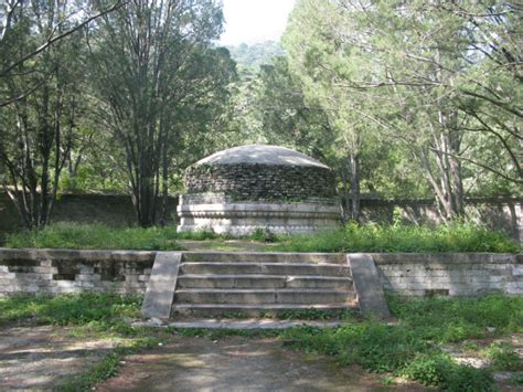 光緒生父︱八賊盜醇親王墓被逮受審 事前「踩點」視察環境 星島日報