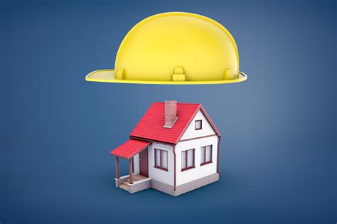 빨간 지붕 가진 작은 개인 가족 집 위에 큰 노란색 건설 Hardhat 가져가면의 3d 렌더링 3차원 형태에 대한 스톡 사진 및