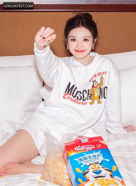 Xiwei Tian Feet Aznudefeet