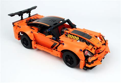 LEGO Technic Chevrolet Corvette ZR1 42093 Im Review Zusammengebaut