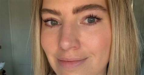 Maybelline Brow Extensions Pomade Crayon Review This £3 Eyebrow Product Is Seriously