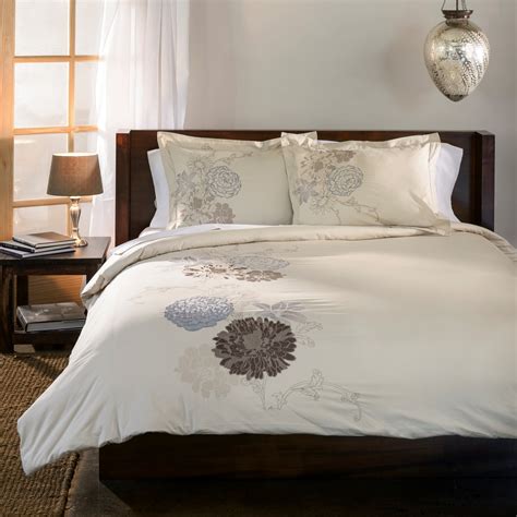 100 Cotton Traditional Embroidered Floral Beige Duvet Cover And Pillow