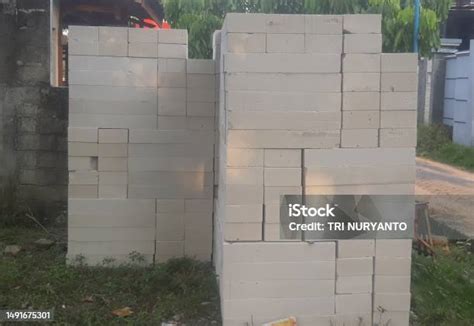 Tumpukan Bata Hebel Foto Stok Unduh Gambar Sekarang Arsitektur