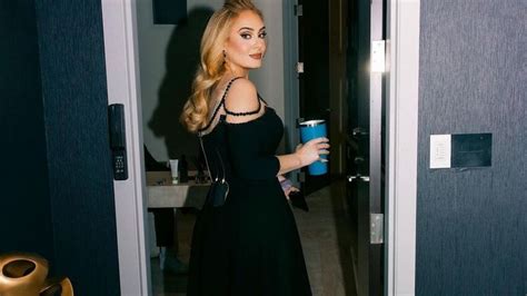 Adele La Cantante Ha Smesso Con Lalcol Da Tre Mesi Ma Mi Manca