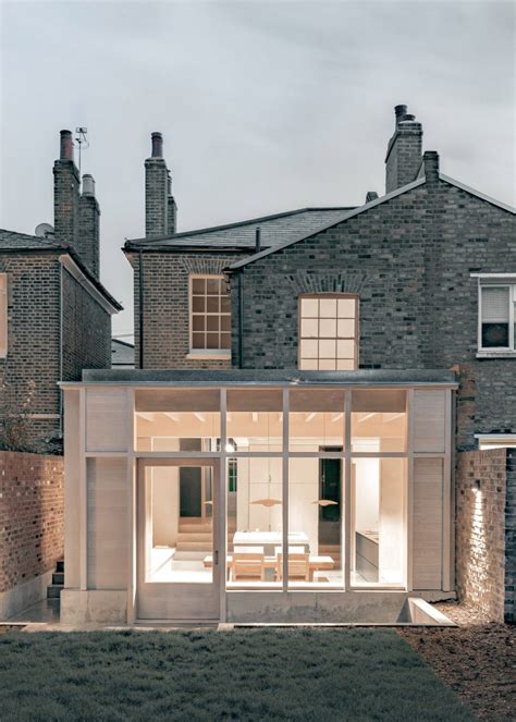 Sunken Concrete Floor Expands Victorian Terrace House In London