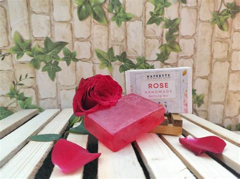 Pure And Natural Rose Handmade Soap For Bath Natsbyte