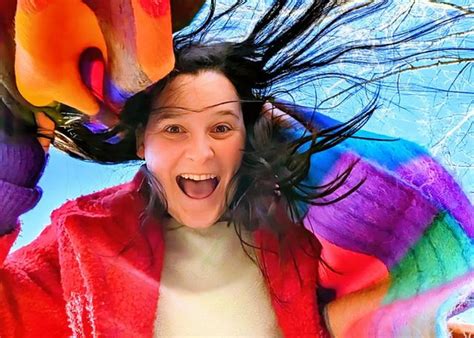 Rosalie Taillefer Simard Dévoile Son Nouveau Projet Excitant