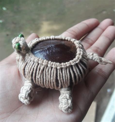 Macramé Turtle Forest Post