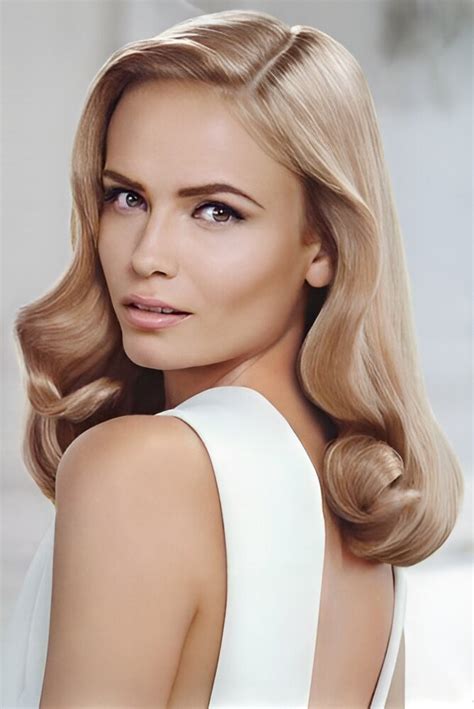 30 Stylish Shoulder Length Haircuts For Chic Ladies
