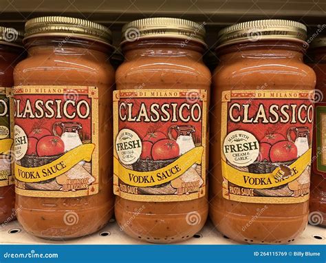 Classico Spaghetti Sauce In A Glass Jar On A Store Shelf Editorial