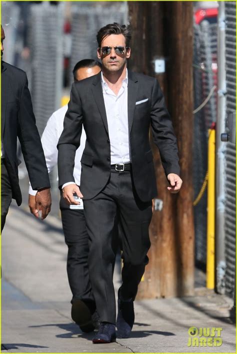 Lizzy Caplan Tells Jon Hamm Shes Better Than Him Watch Here Lizzy Caplan Tells Jon Hamm