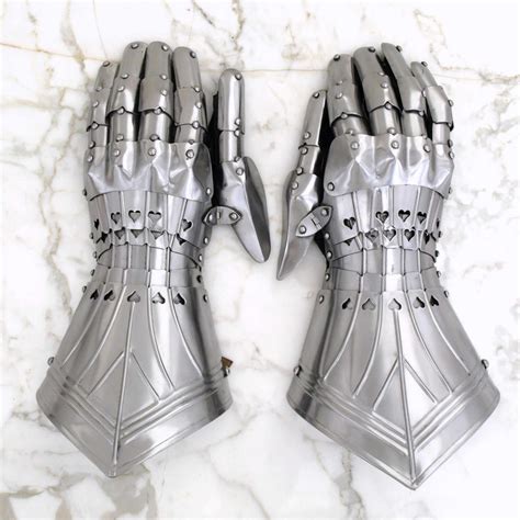 Gauntlets Irongate Armory