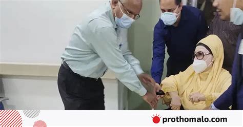 হাসপাতালে খালেদা জিয়ার সঙ্গে দেখা করলেন গণতন্ত্র মঞ্চের নেতারা প্রথম আলো