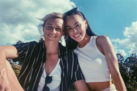 Is Hannah Wilkinson Transgender Meet Partner Katie Isabelle Players Bio