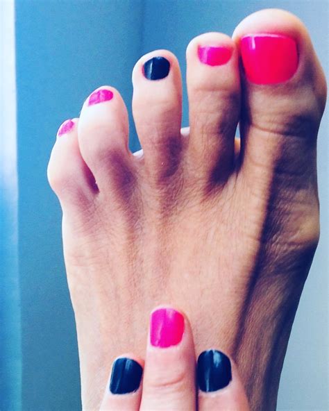 Giovanna Golds Feet I Piedi Di Giovanna Gold Celebrities Feet 2023