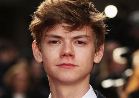 Thomas Sangster Fotoshoot