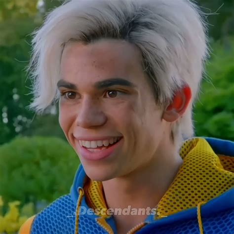 Descendants 🔥 Descendants Mal Dovecameron Evie Sofiacarson Jai