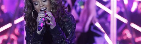 Download A Soulful Singer Performing On Stage