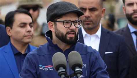 Presidente Boric Y Gritos De Merluzo “quedan Mucho Más En Ridículo